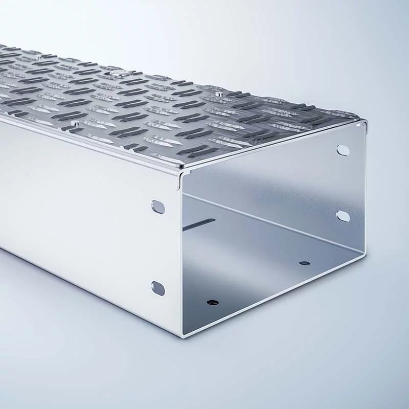 Industrial cable tray for machine builders and automation projects